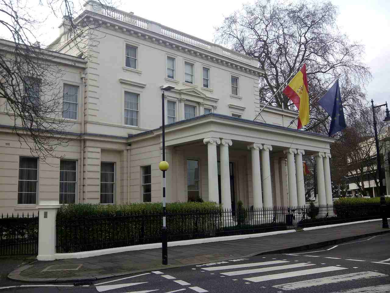 Embajadas y consulados: España y Reino Unido - Inglaterra.ws